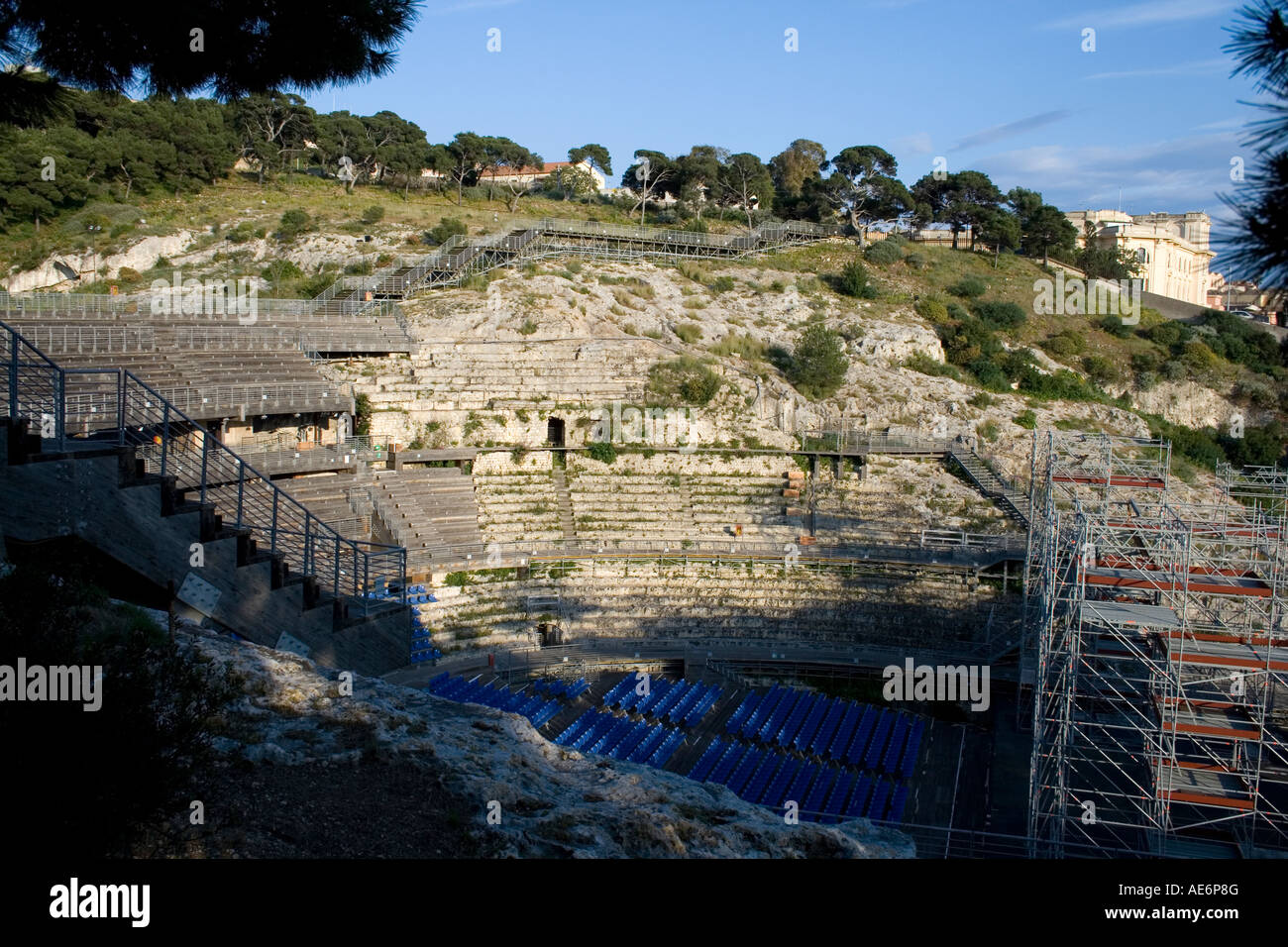 Roman amphitheatre sardinia hi-res stock photography and images - Alamy