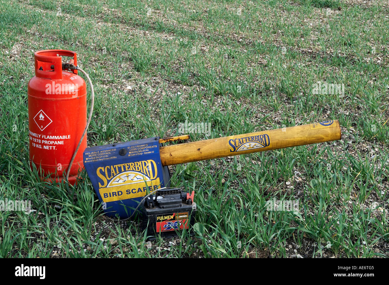 A propane gas gun bird scarer.Bird Scaring,deterrents Stock Photo - Alamy