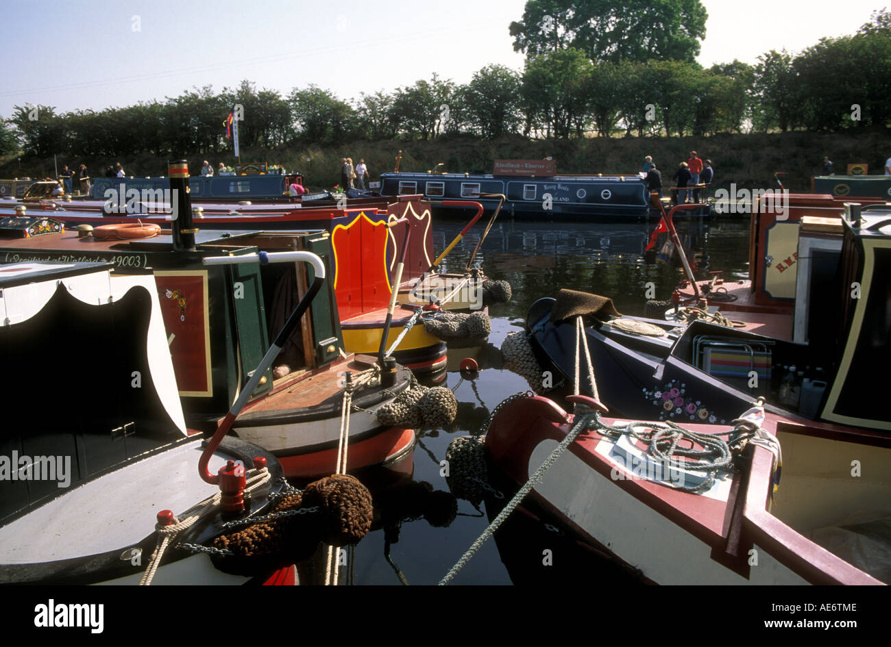 Narrow canal boating hi-res stock photography and images - Alamy