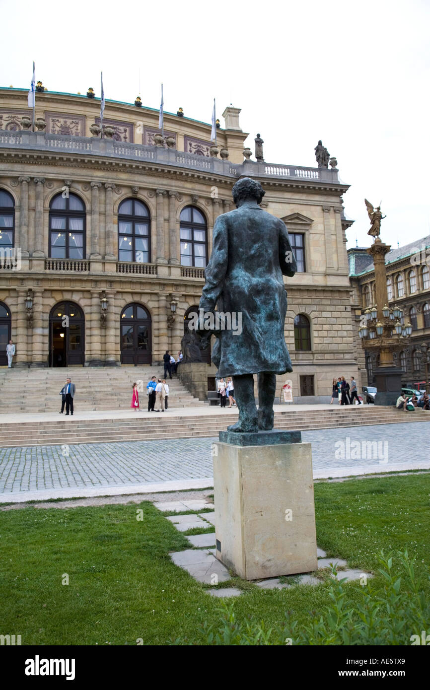 Antonin Dvorak Statue and Rudolfinum, Prague Stock Photo - Alamy