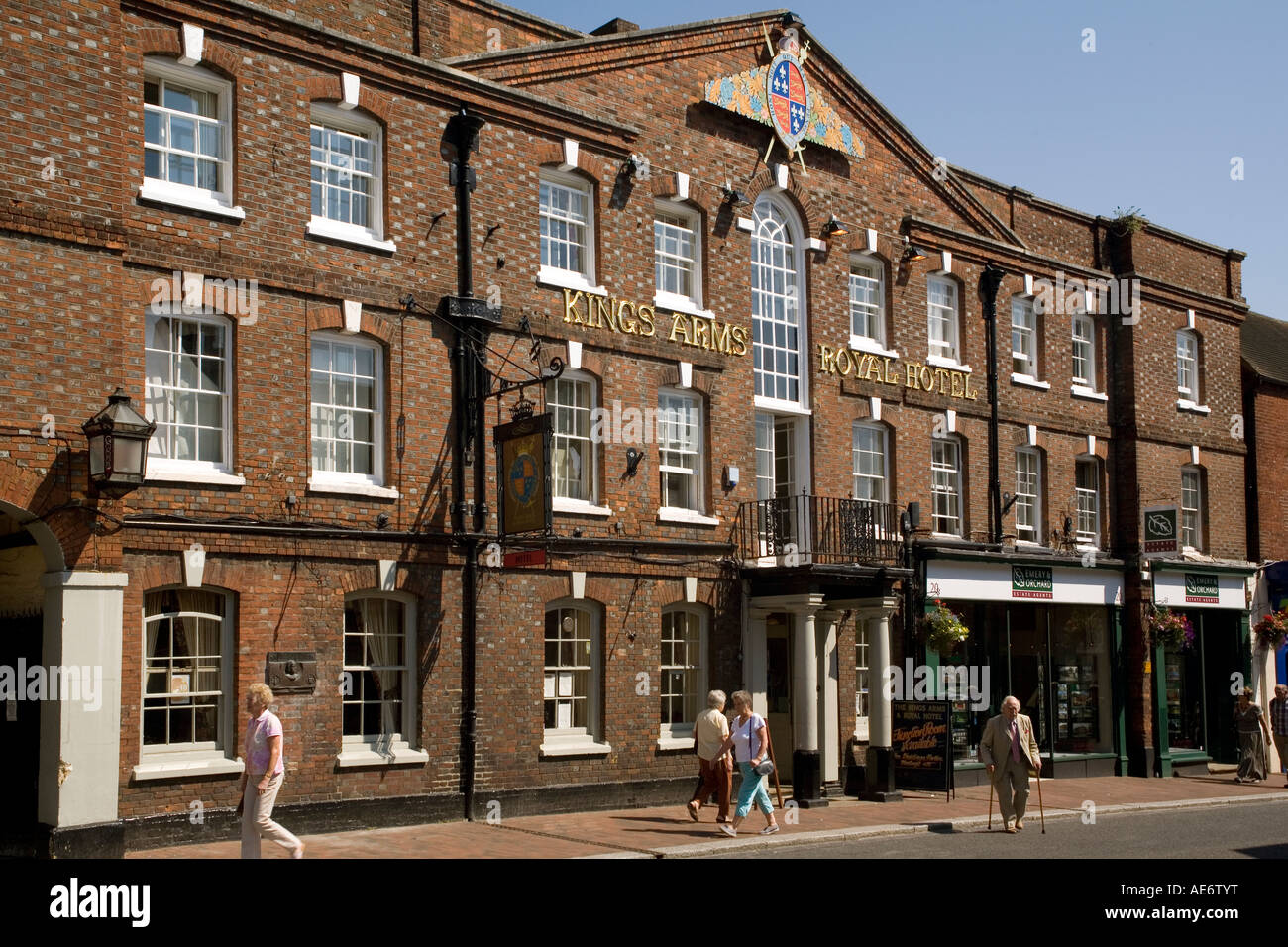 England. Surrey. Godalming Kings Arms Royal hotel Stock Photo - Alamy