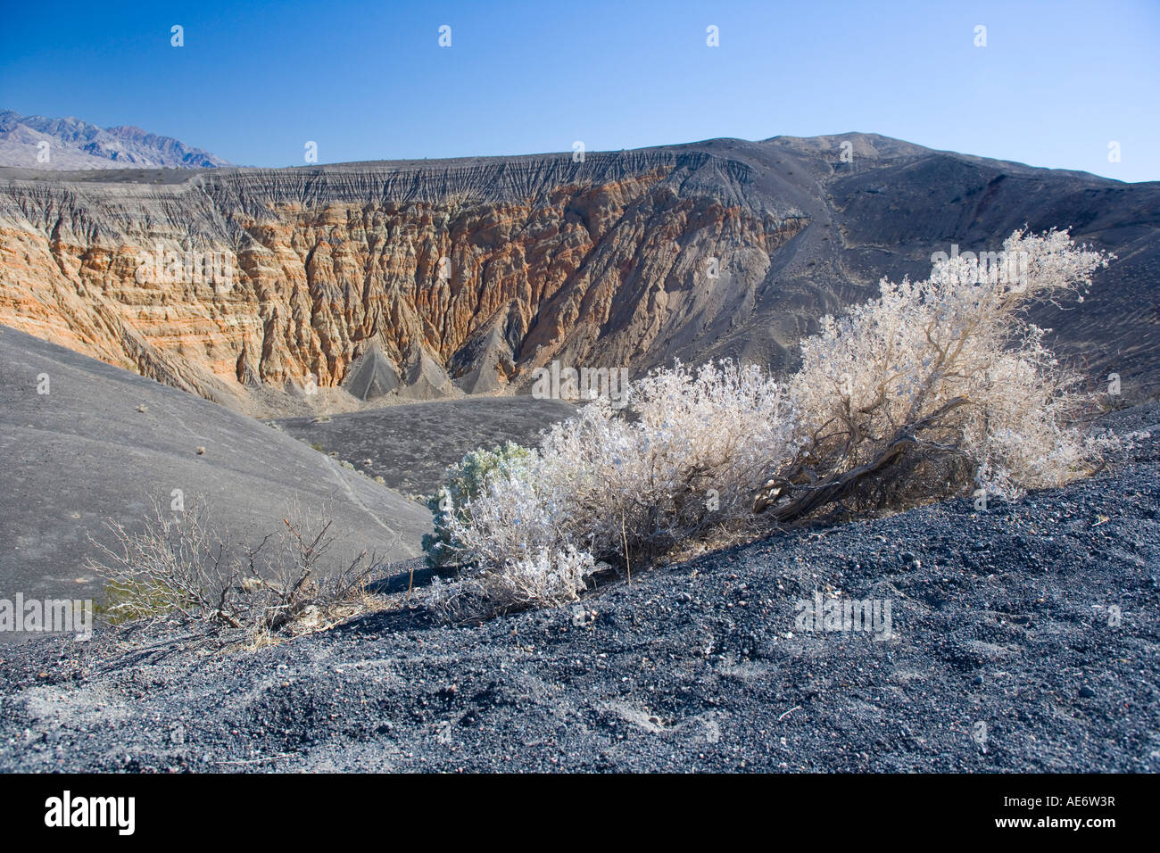 Ubehebe crater road hi-res stock photography and images - Alamy