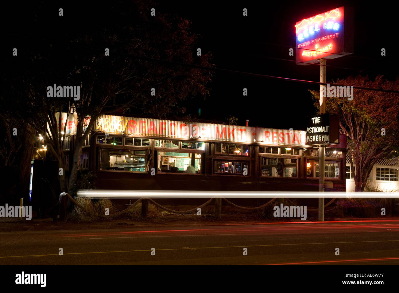 The Reel Inn Seafood Restaurant on PCH (route 1) in Malibu, Los Angeles ...