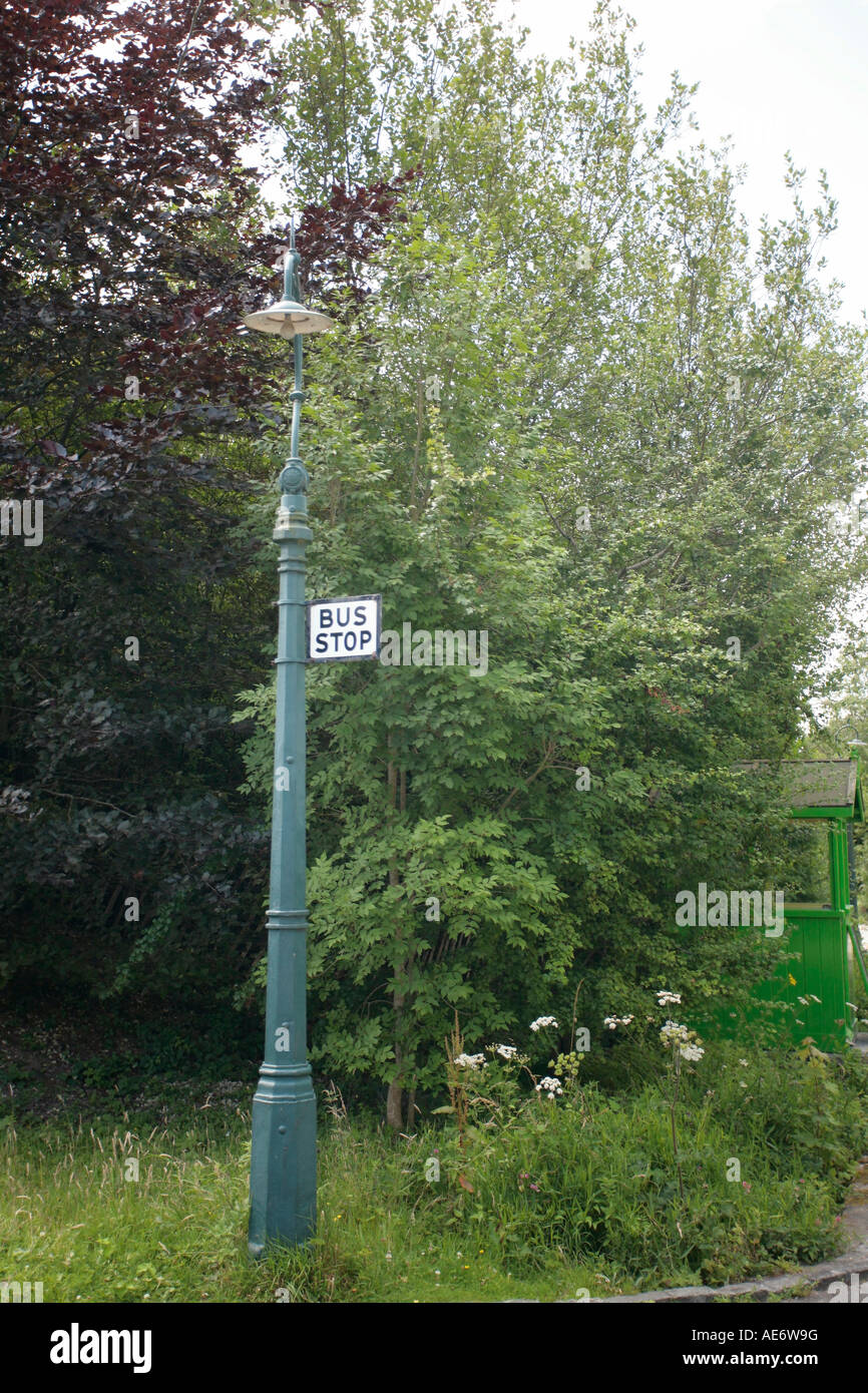 Old bus stop hi-res stock photography and images - Alamy