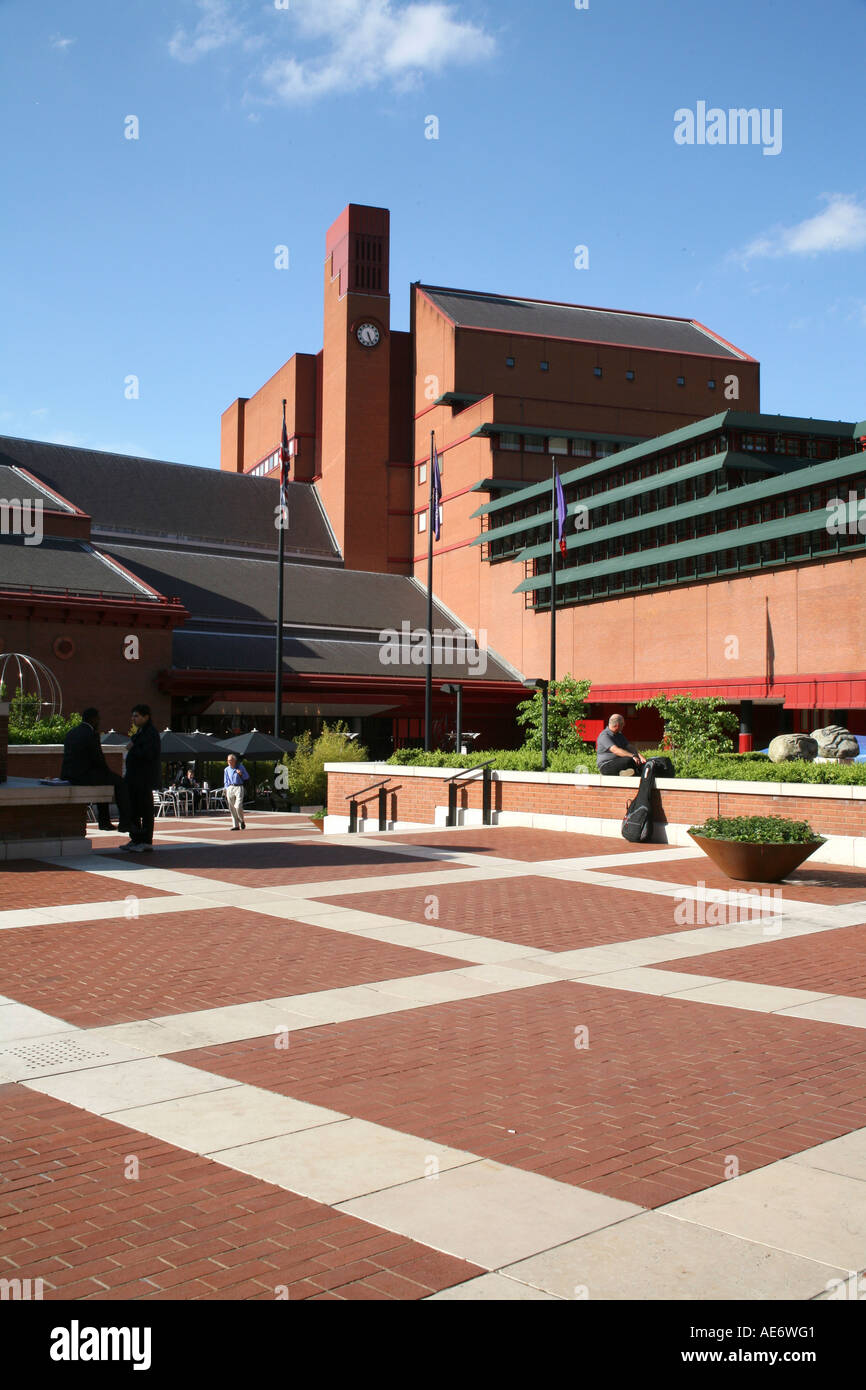 Courtyard of the British Library, London, England Stock Photo - Alamy