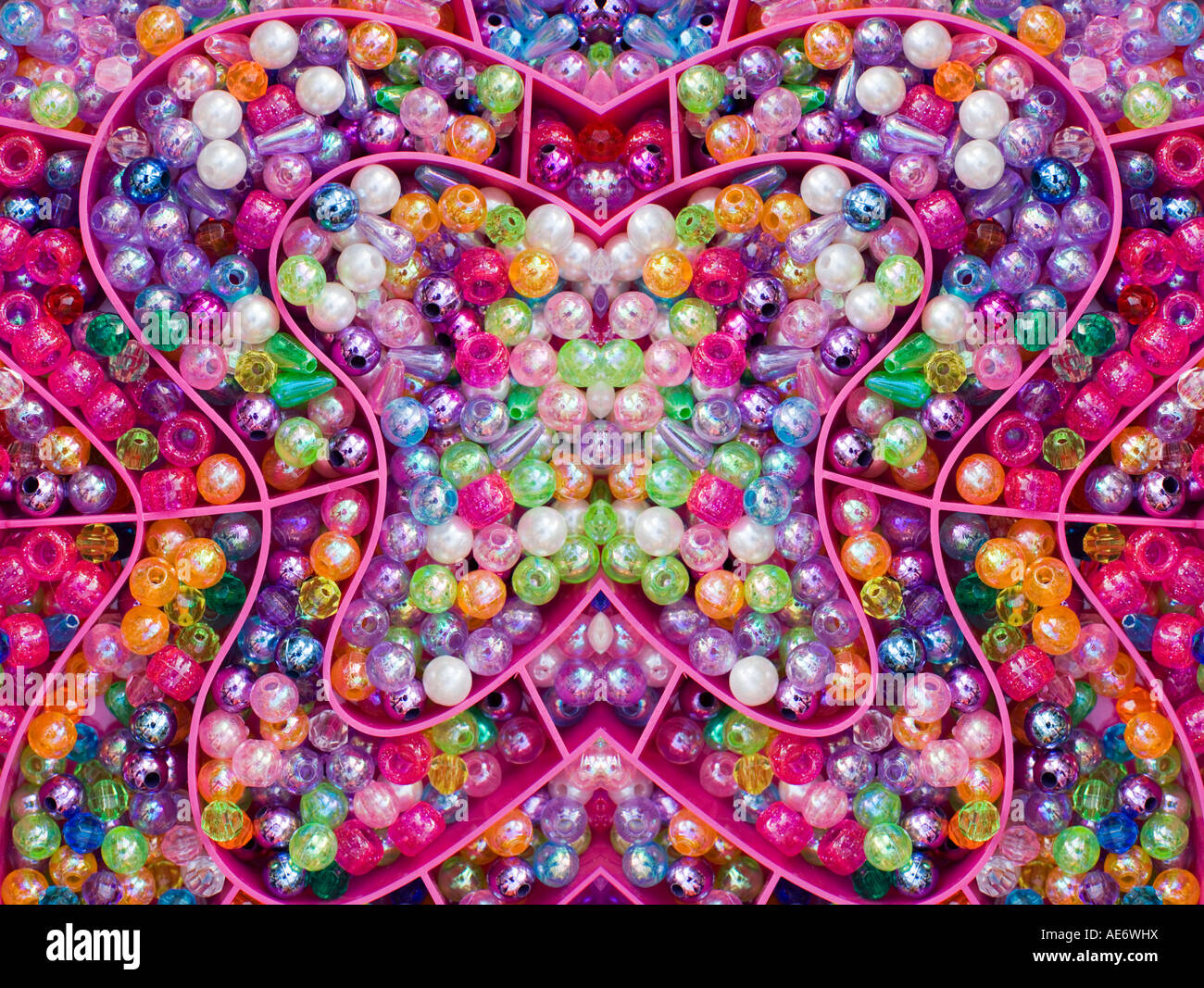 Symmetrical pattern hi-res stock photography and images - Alamy