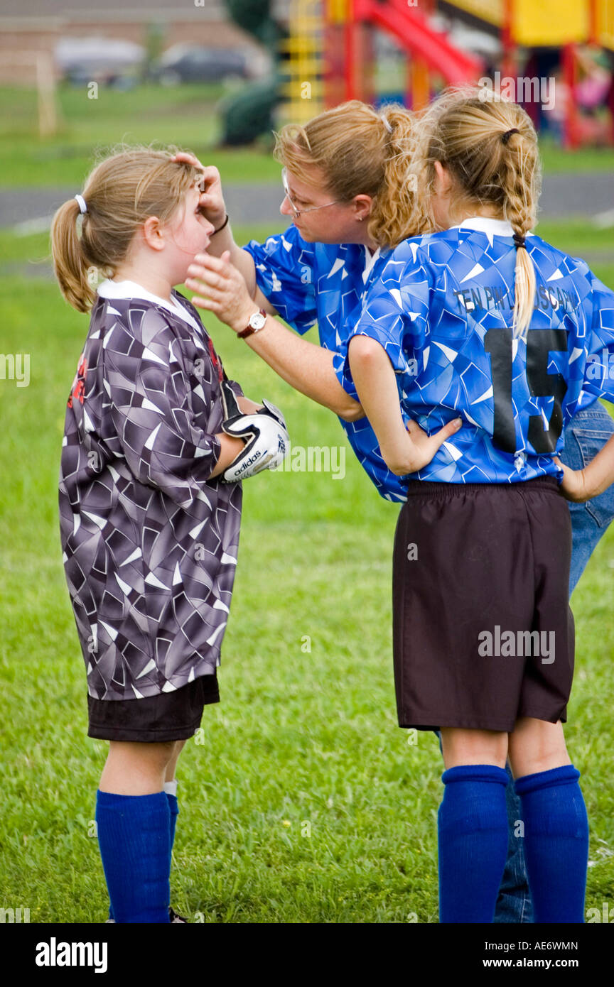 Child sport injury hi-res stock photography and images - Alamy
