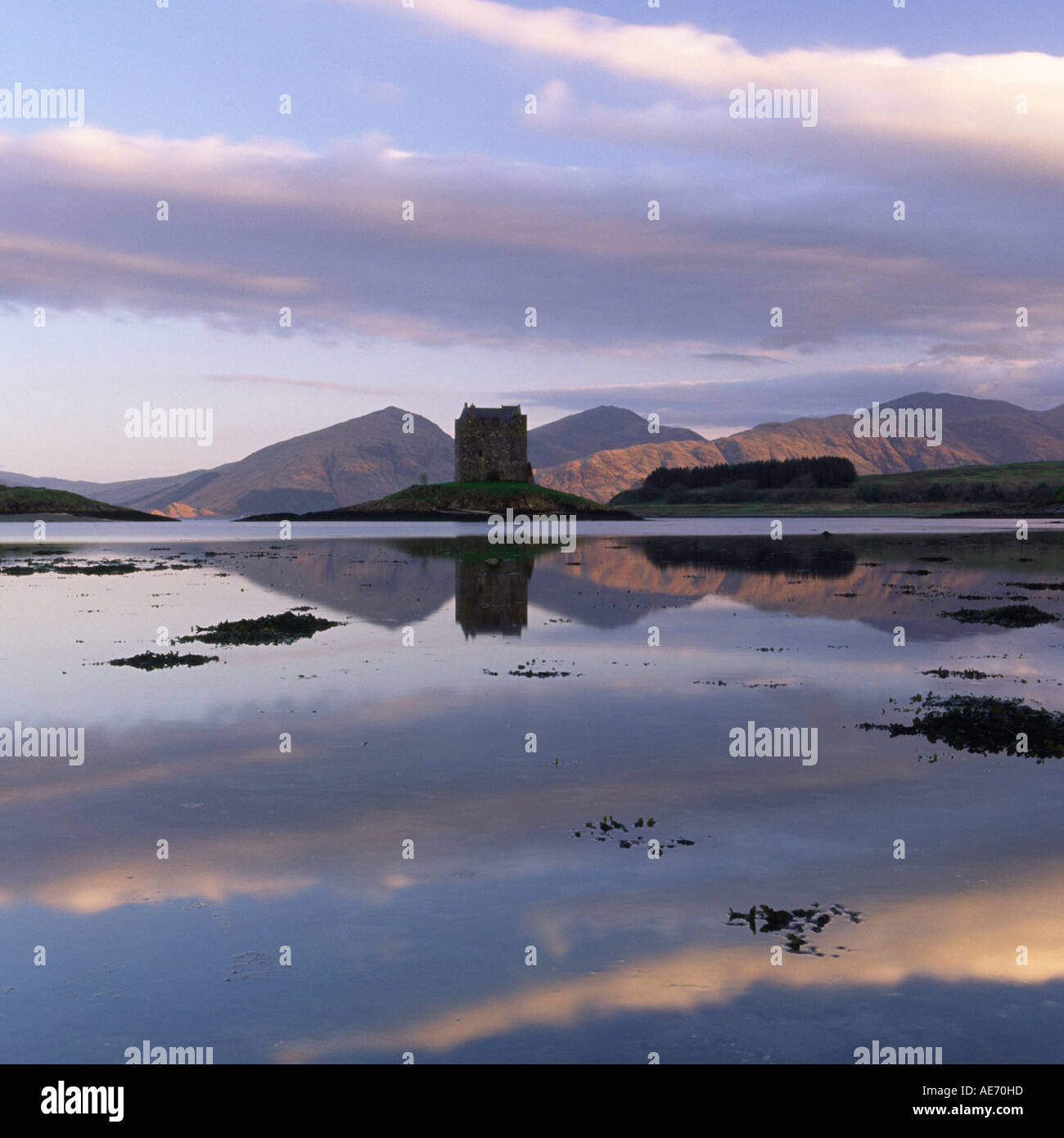 Reflections castle stalker hi-res stock photography and images - Alamy