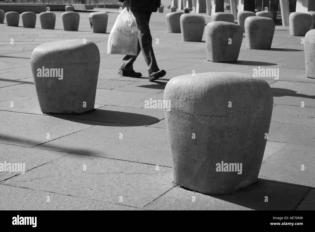 Bollards Scottish Parliament Edinburgh Stock Photo - Alamy