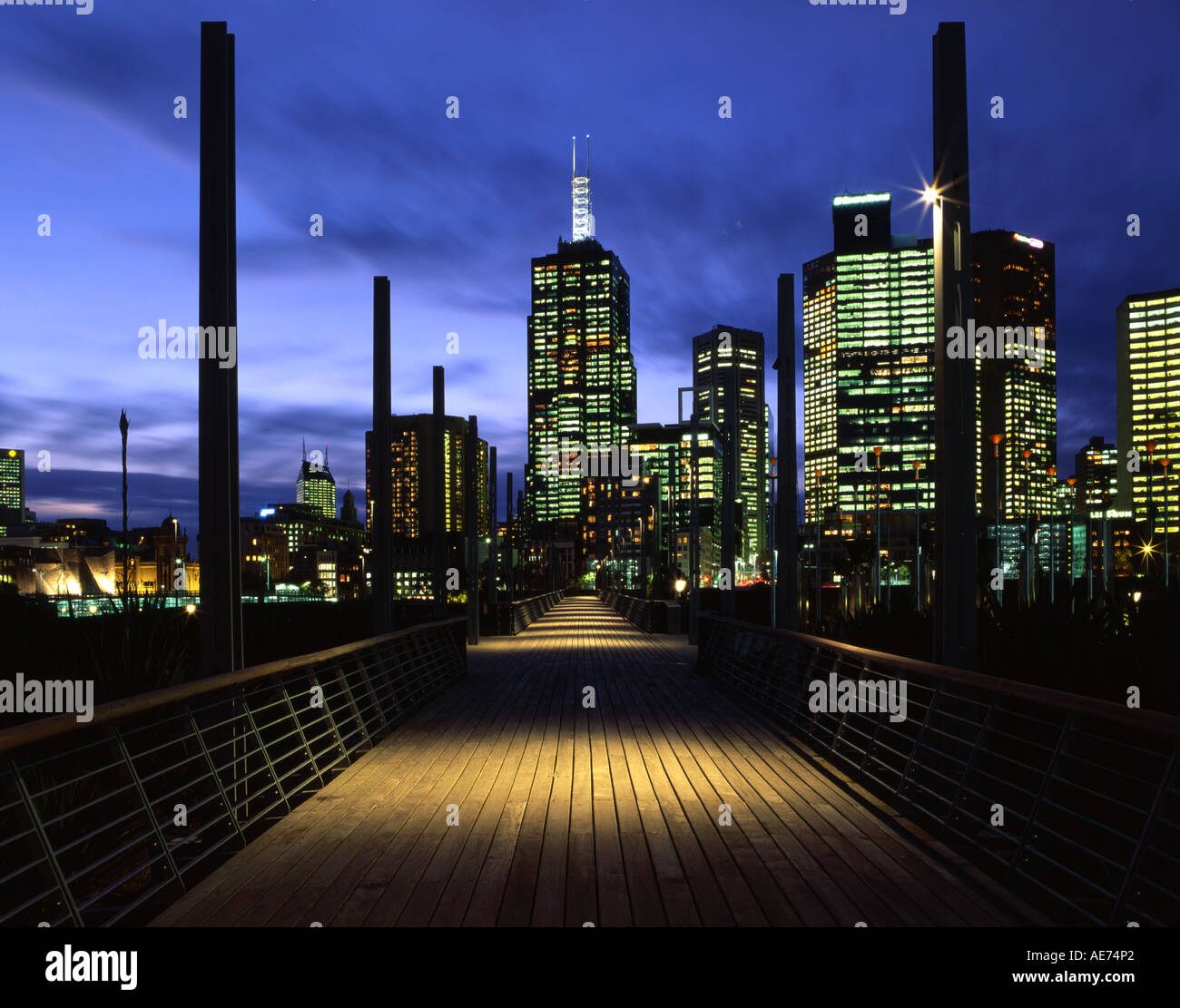 Melbourne city night footbridge hi-res stock photography and images - Alamy