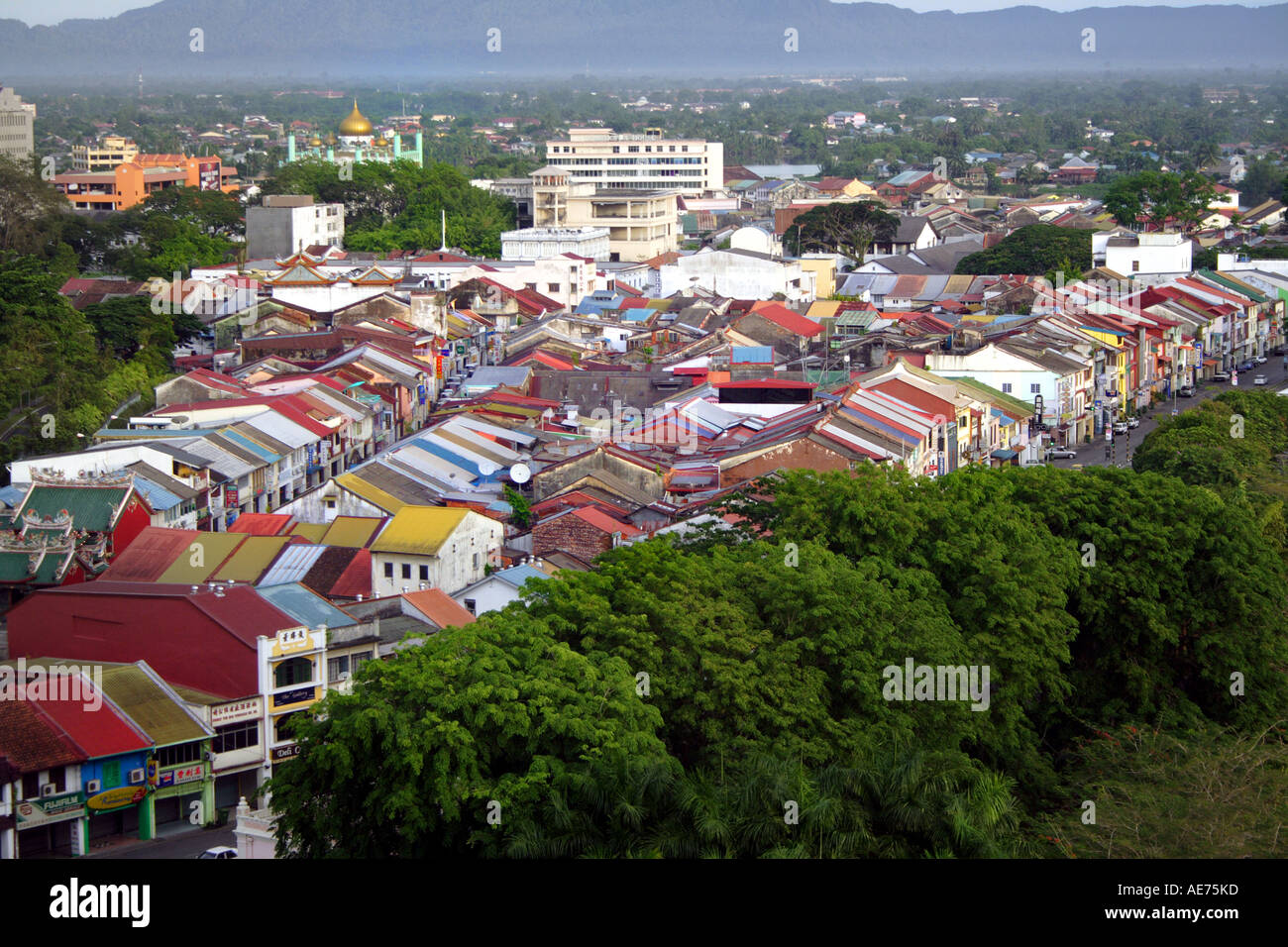 Cityscape of Jalan Carpenter and Old Kuching Buildings, Kuching ...