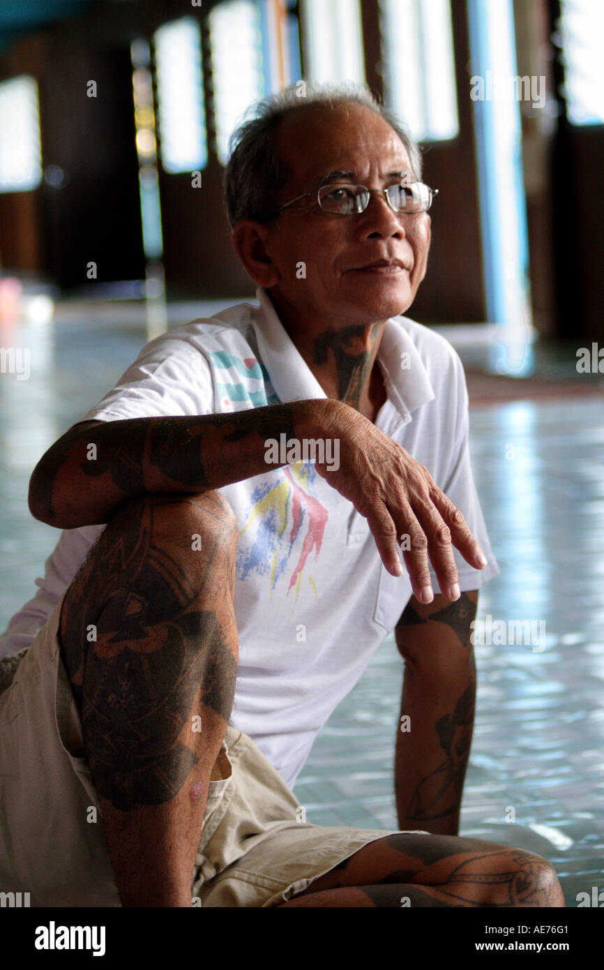 Iban longhouses hi-res stock photography and images - Alamy