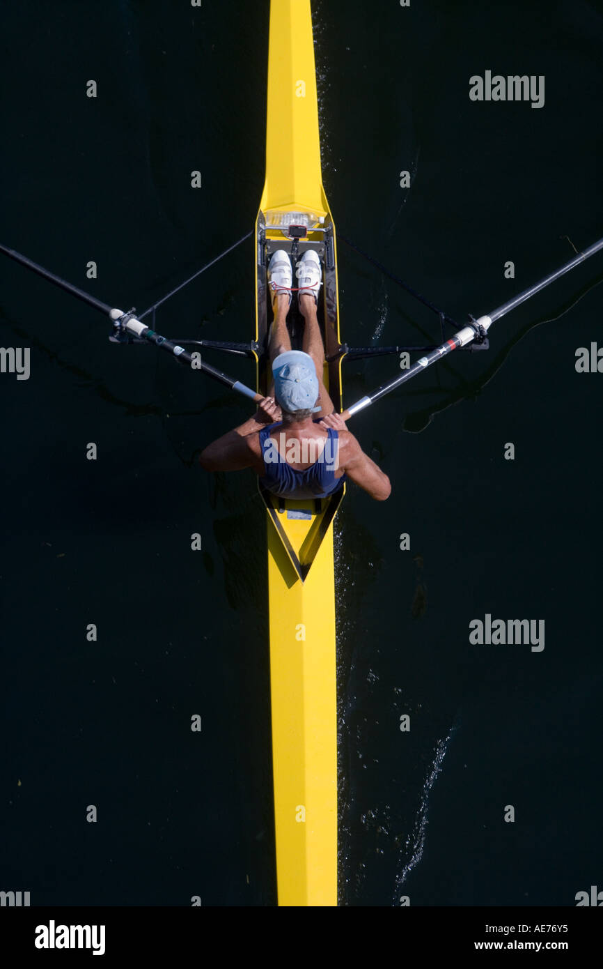 Rowing boat above thames hi-res stock photography and images - Alamy