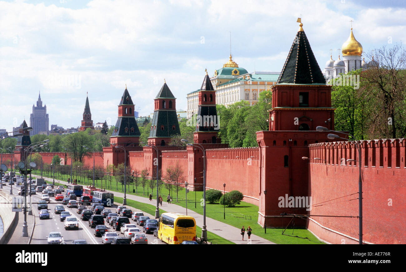 Kremlin wall, Red Square, Moscow, Russia Stock Photo - Alamy