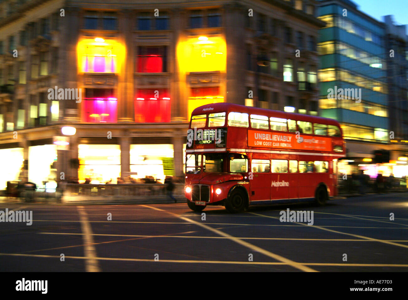 England London Bus in Oxford Circus Christmas 2003 Stock Photo - Alamy