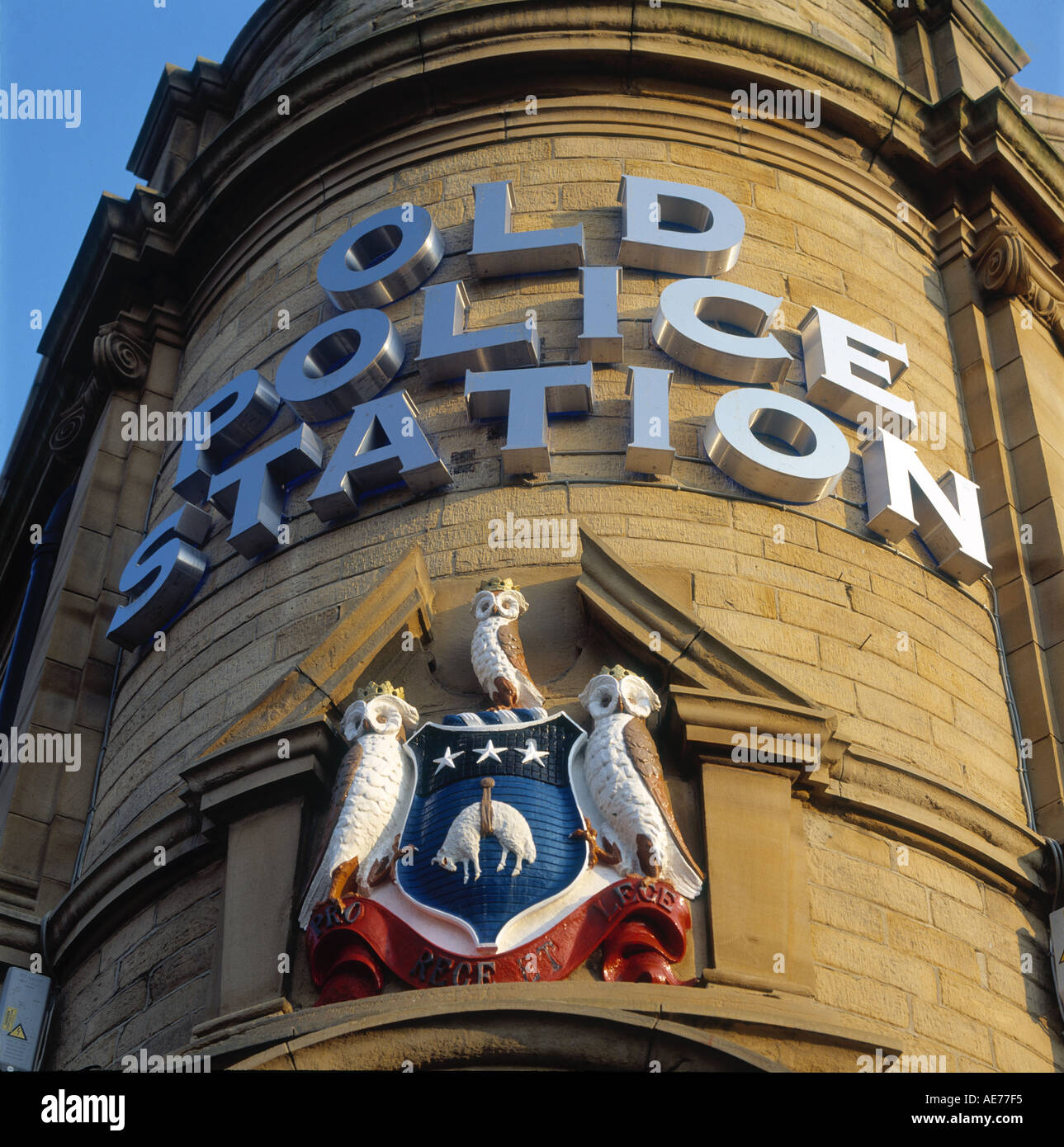 Leeds police station hi-res stock photography and images - Alamy