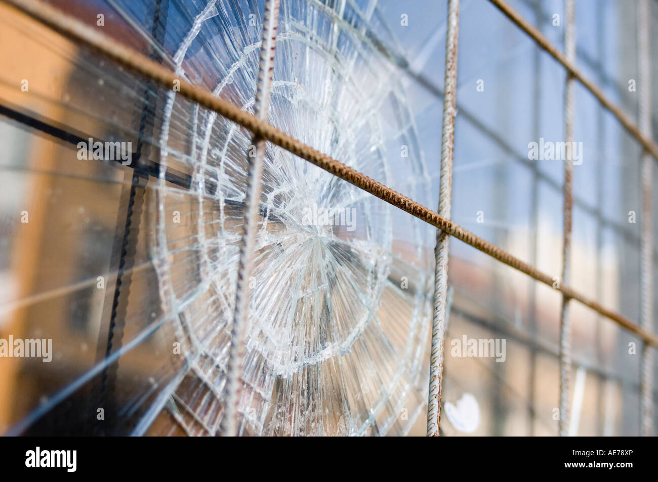 Window broken vandalism robbery hi-res stock photography and images - Alamy