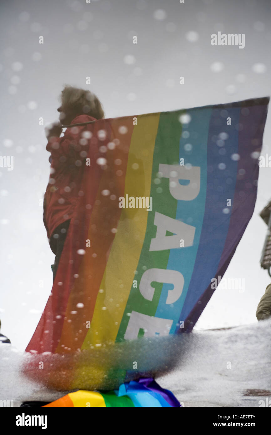 Peace flag hi-res stock photography and images - Alamy