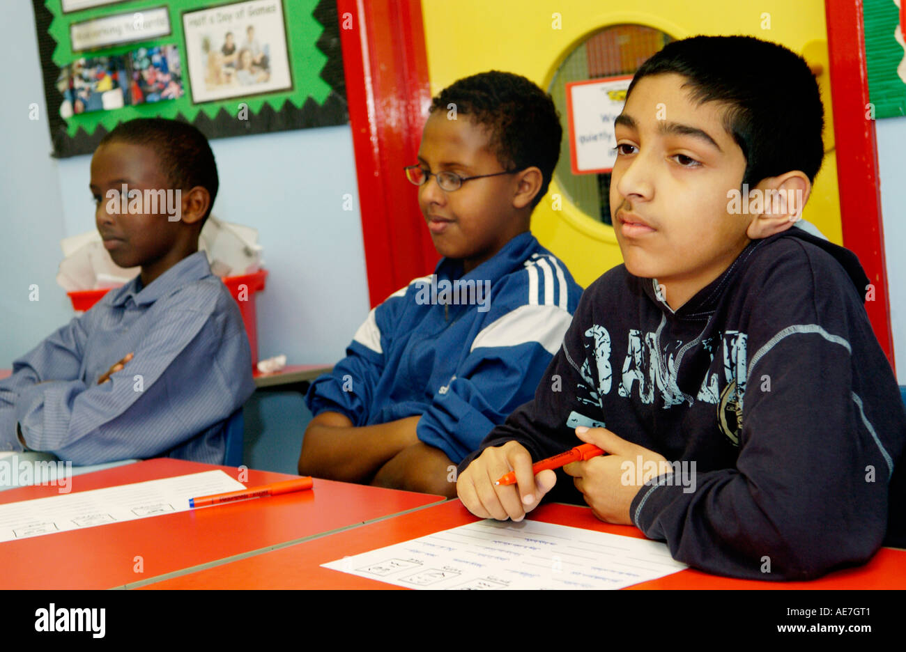 Uk schoolboy classroom hi-res stock photography and images - Alamy
