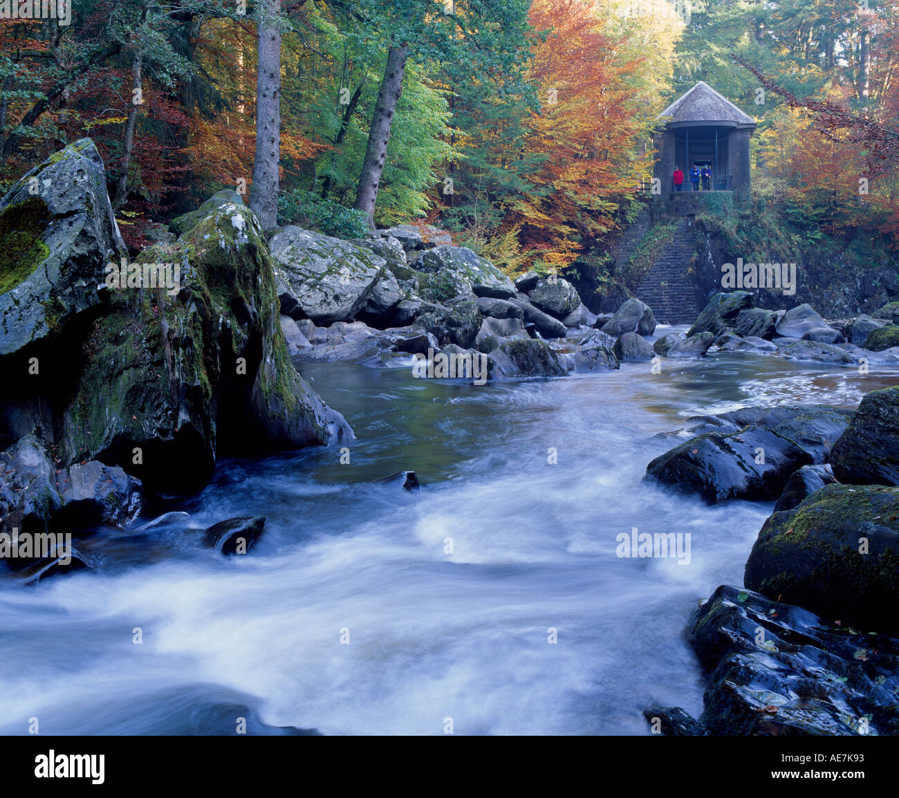 The hermitage viewpoint river braan hi-res stock photography and images ...