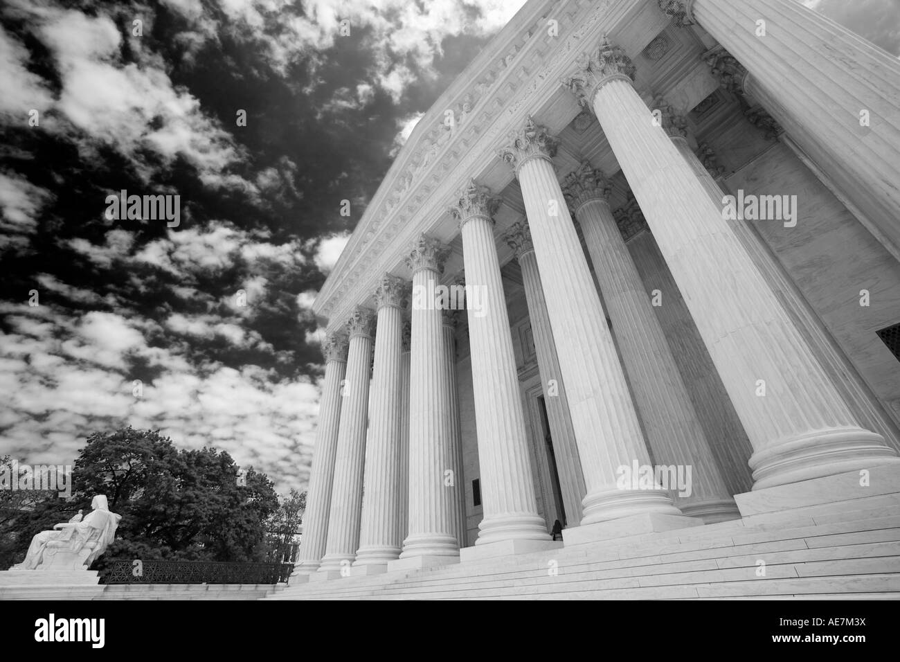 USA Washington DC Columns at the supreme court Stock Photo - Alamy