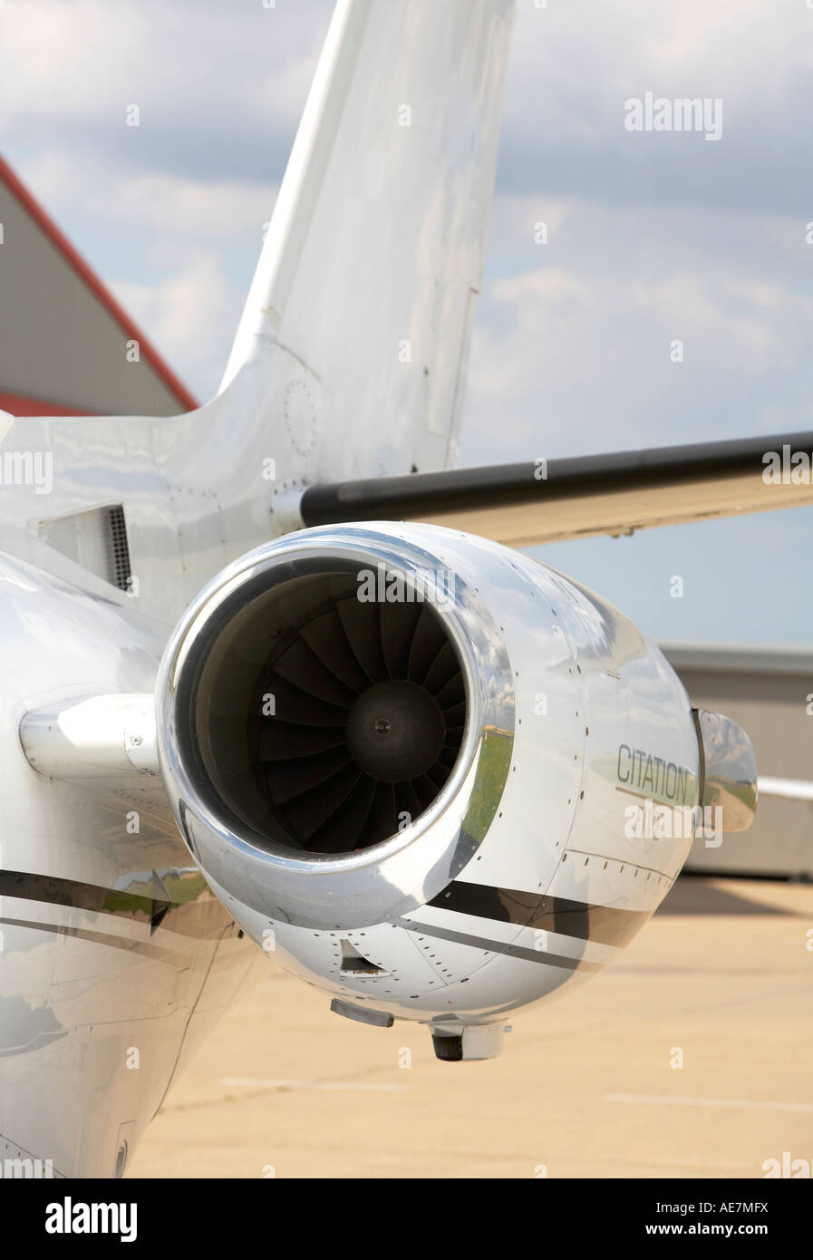 PRIVATE JET ENGINE Stock Photo - Alamy