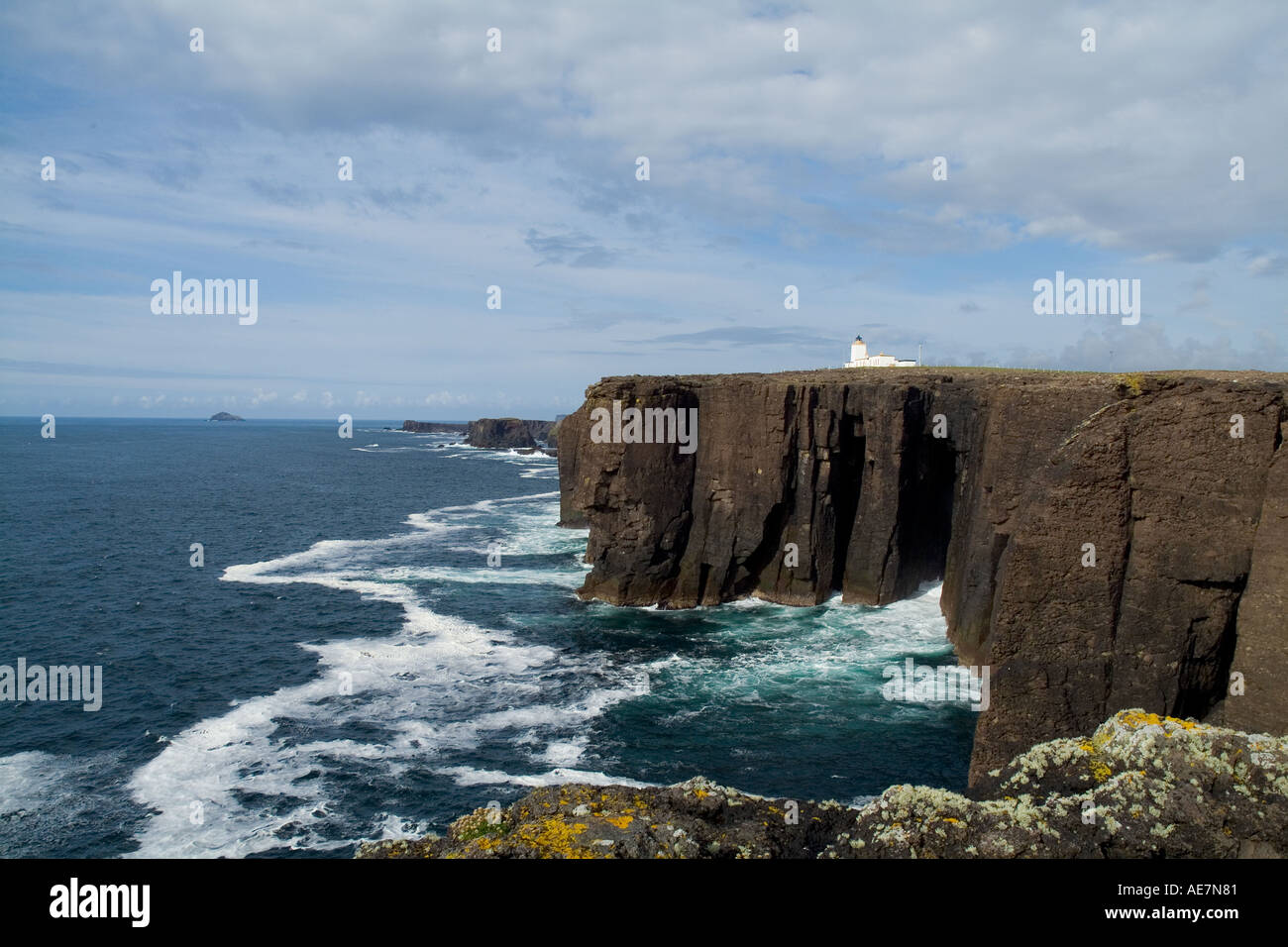 dh South Head of Caldersgeo ESHA NESS SHETLAND Volcanic rock seacliffs ...