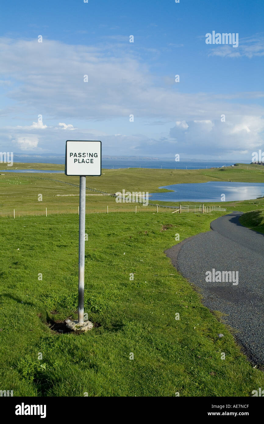 dh Loch of Breckon ESHA NESS SHETLAND Country road passing place and ...