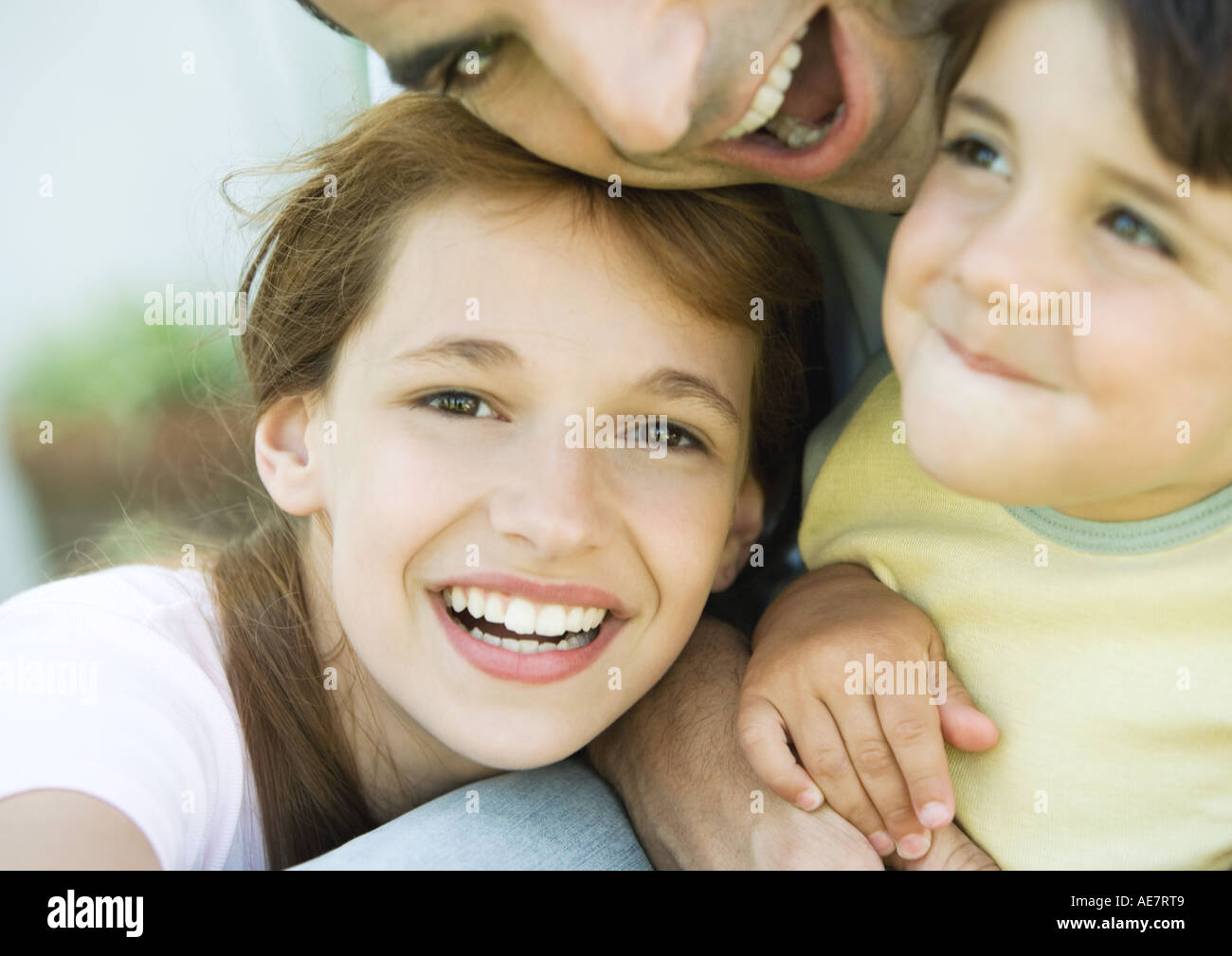 Smilling faces hi-res stock photography and images - Alamy