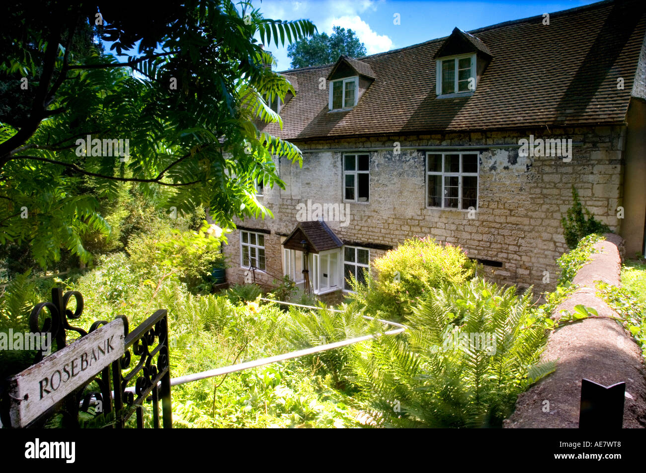 Laurie lee cottage hi-res stock photography and images - Alamy
