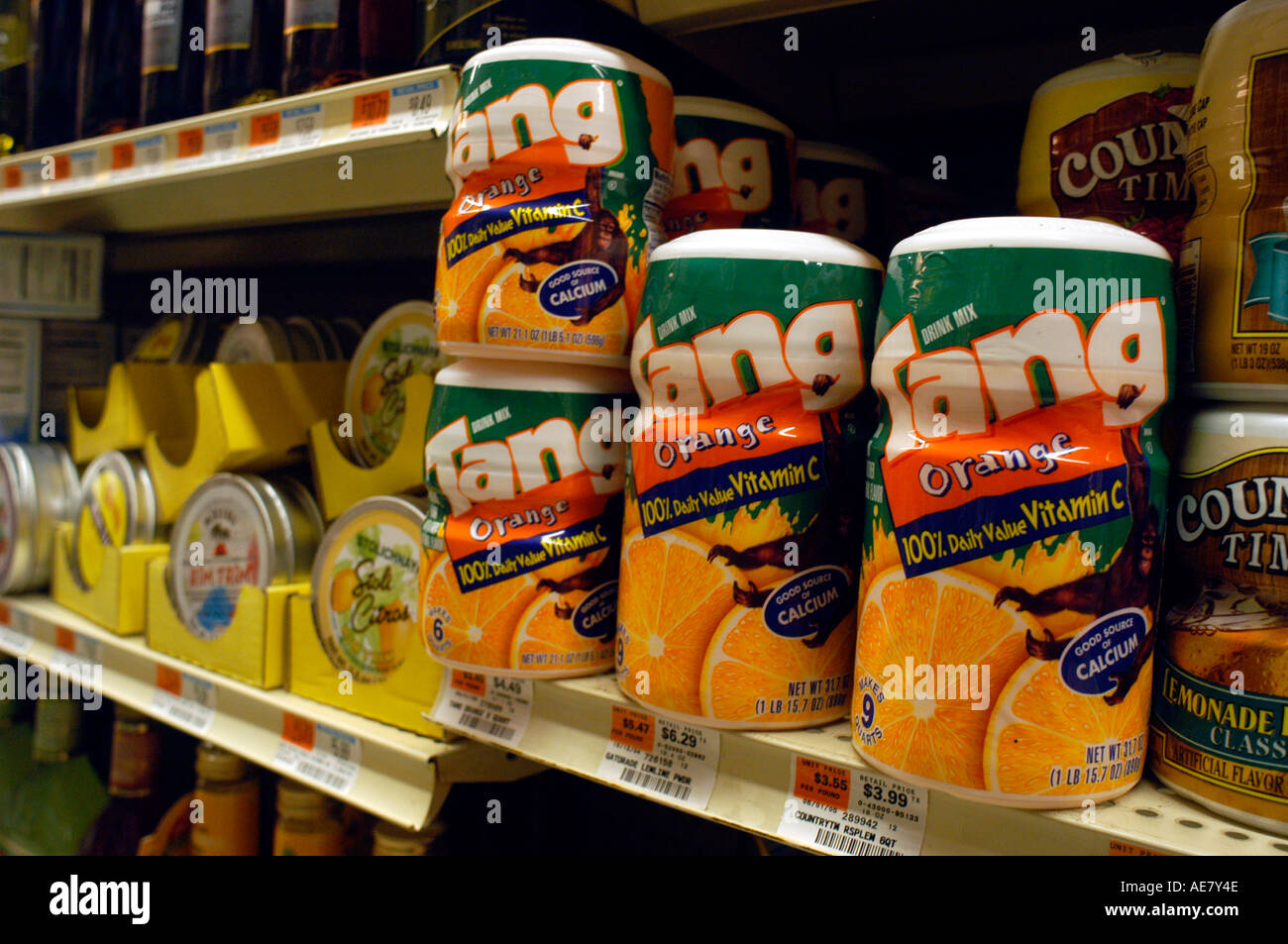 Containers of orange flavored Tang on a supermarket shelf Stock Photo ...
