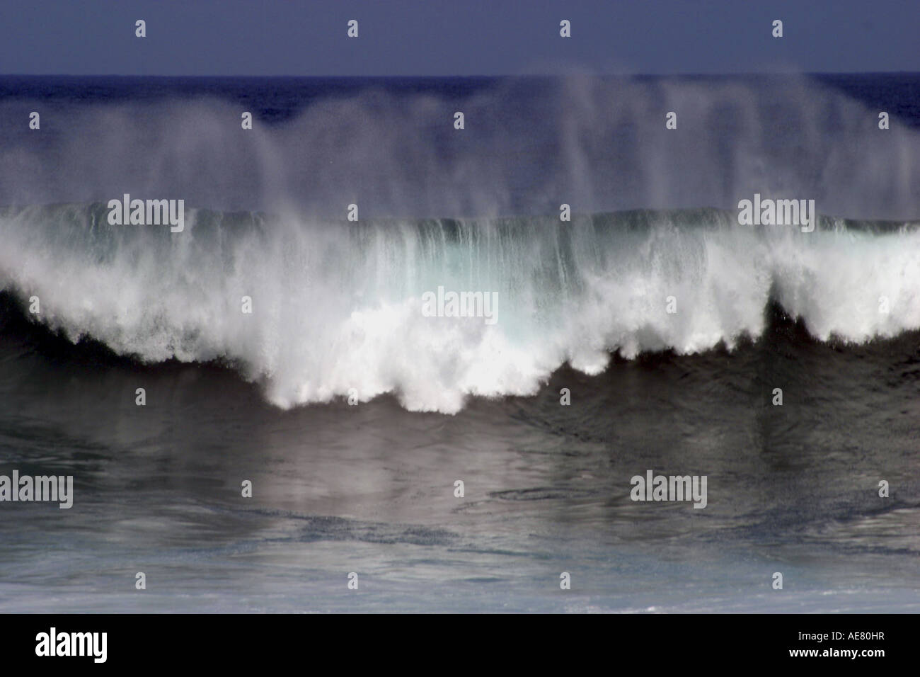Wave phenomena hi-res stock photography and images - Alamy