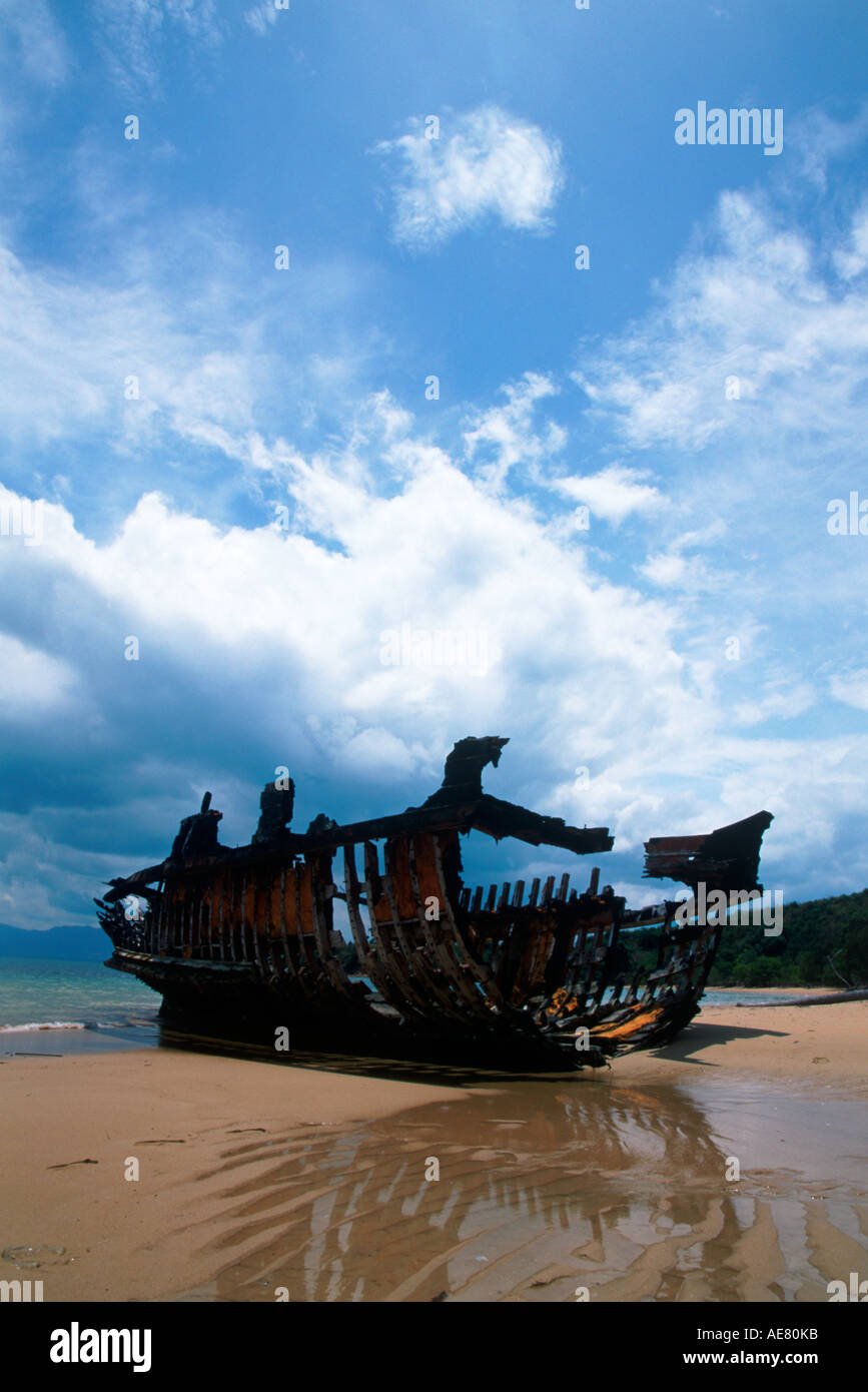 Broken hull hi-res stock photography and images - Alamy