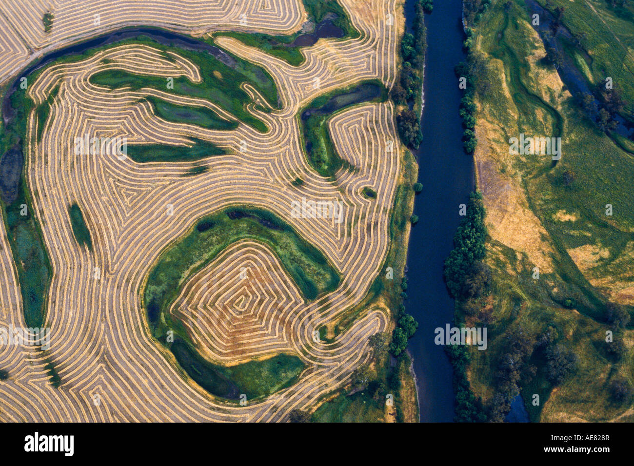 Field patterns hi-res stock photography and images - Alamy