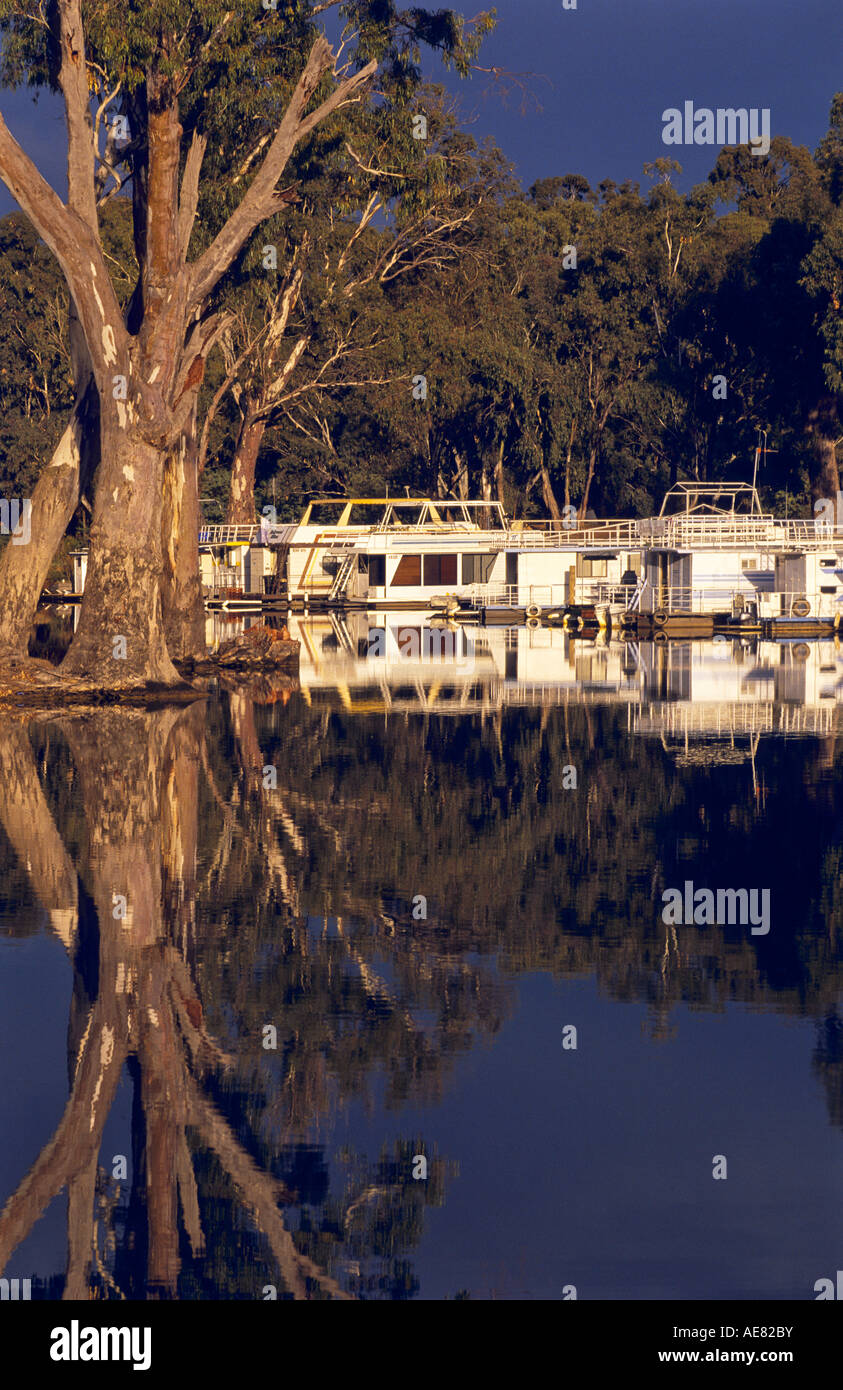 Houseboat marina “Murray River” Australia Stock Photo - Alamy