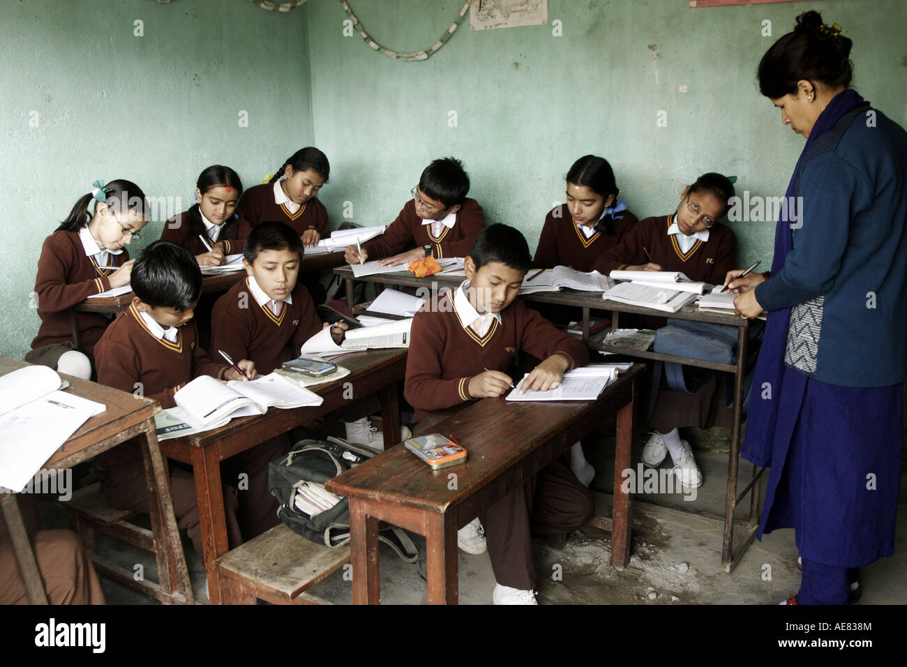 Room scene children learning hi-res stock photography and images - Alamy