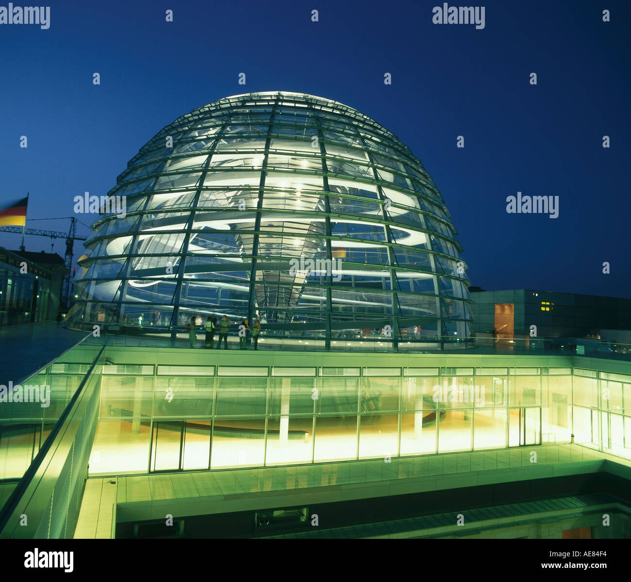 Reichstags dome hi-res stock photography and images - Alamy
