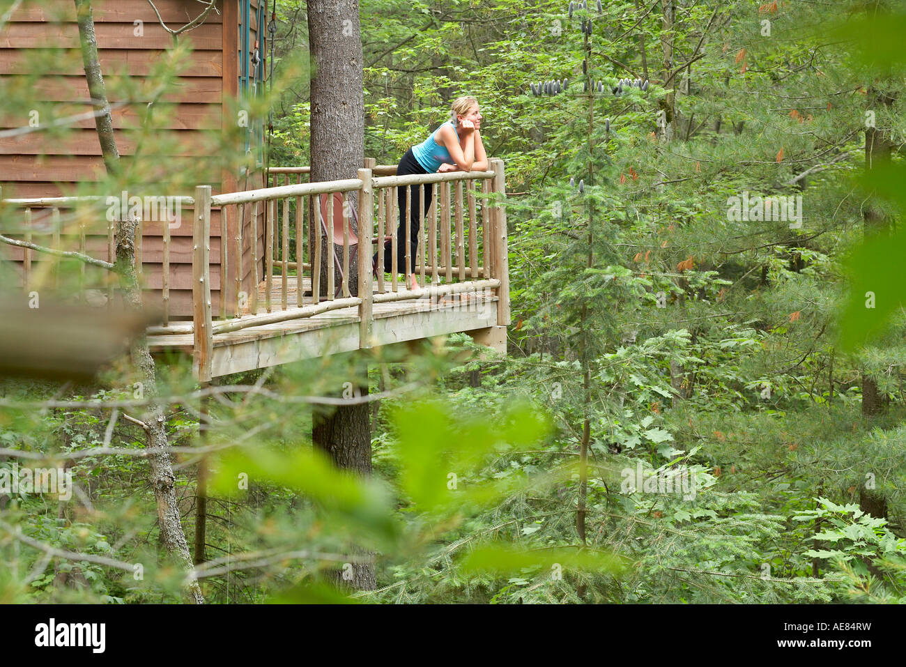 French cottage river hi-res stock photography and images - Alamy