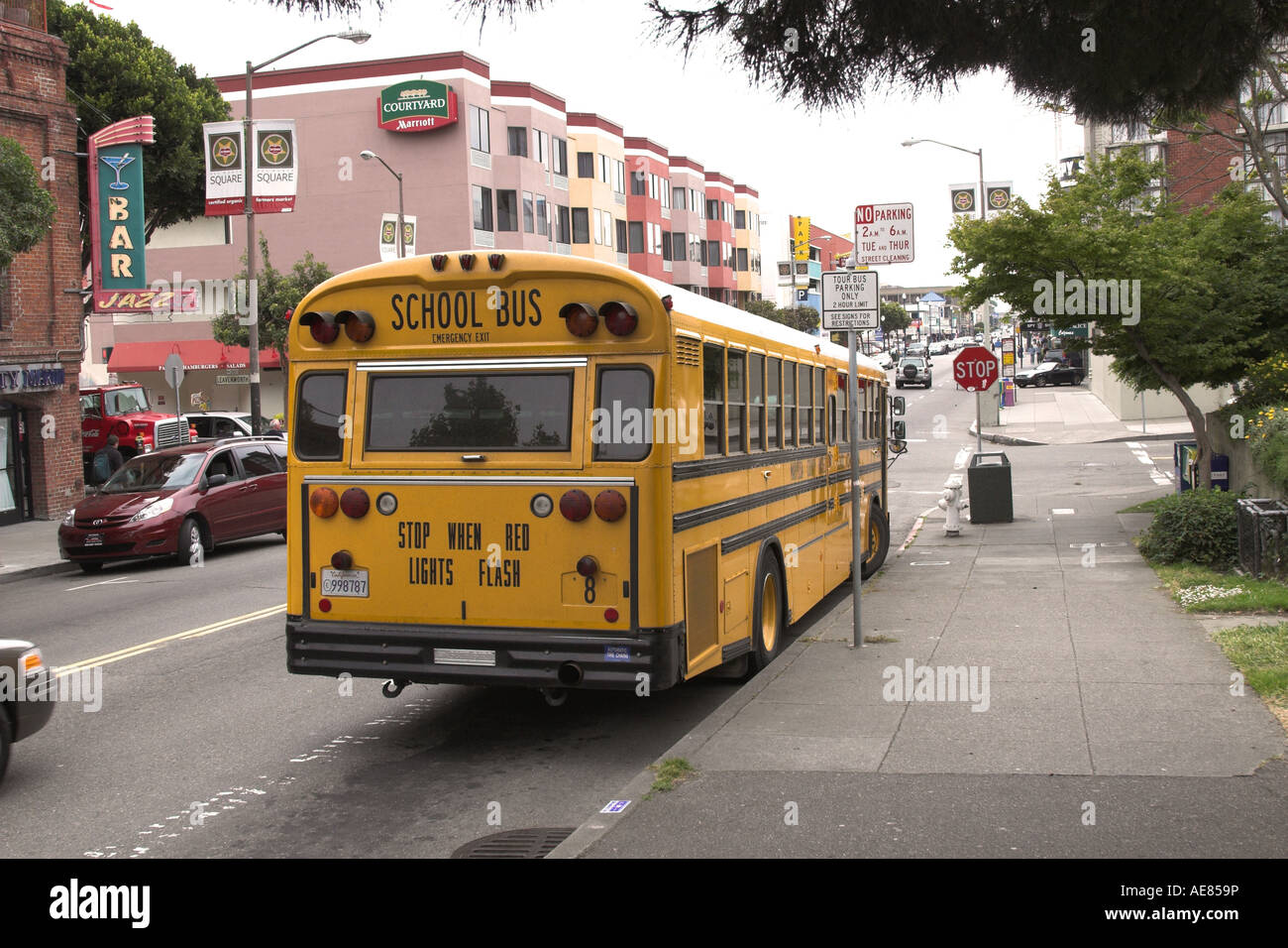 San francisco school bus hi-res stock photography and images - Alamy