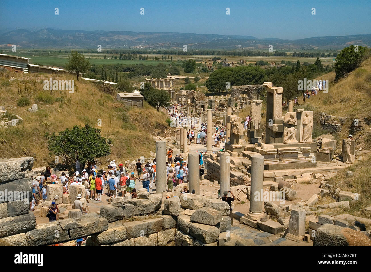 Selcuk turkey tourists sightseeing ancient hi-res stock photography and ...