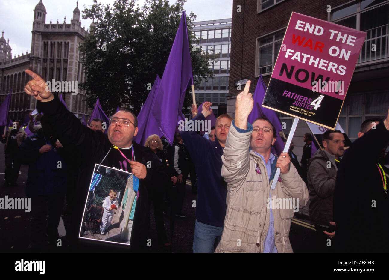 Fathers for Justice march and demonstrate for more access and rights to ...
