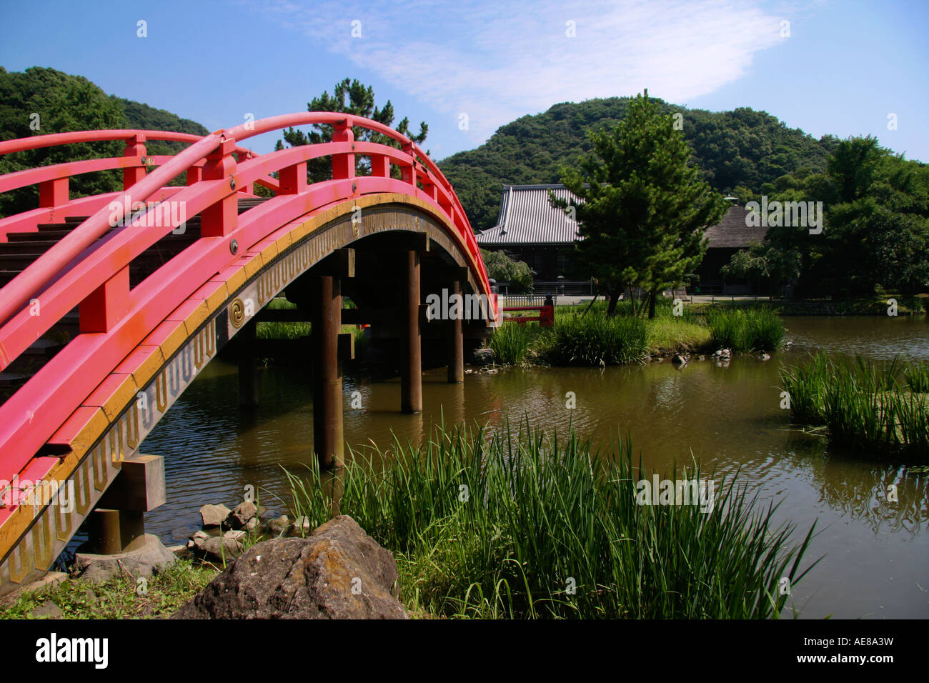 Japanese temple bridge hi-res stock photography and images - Alamy