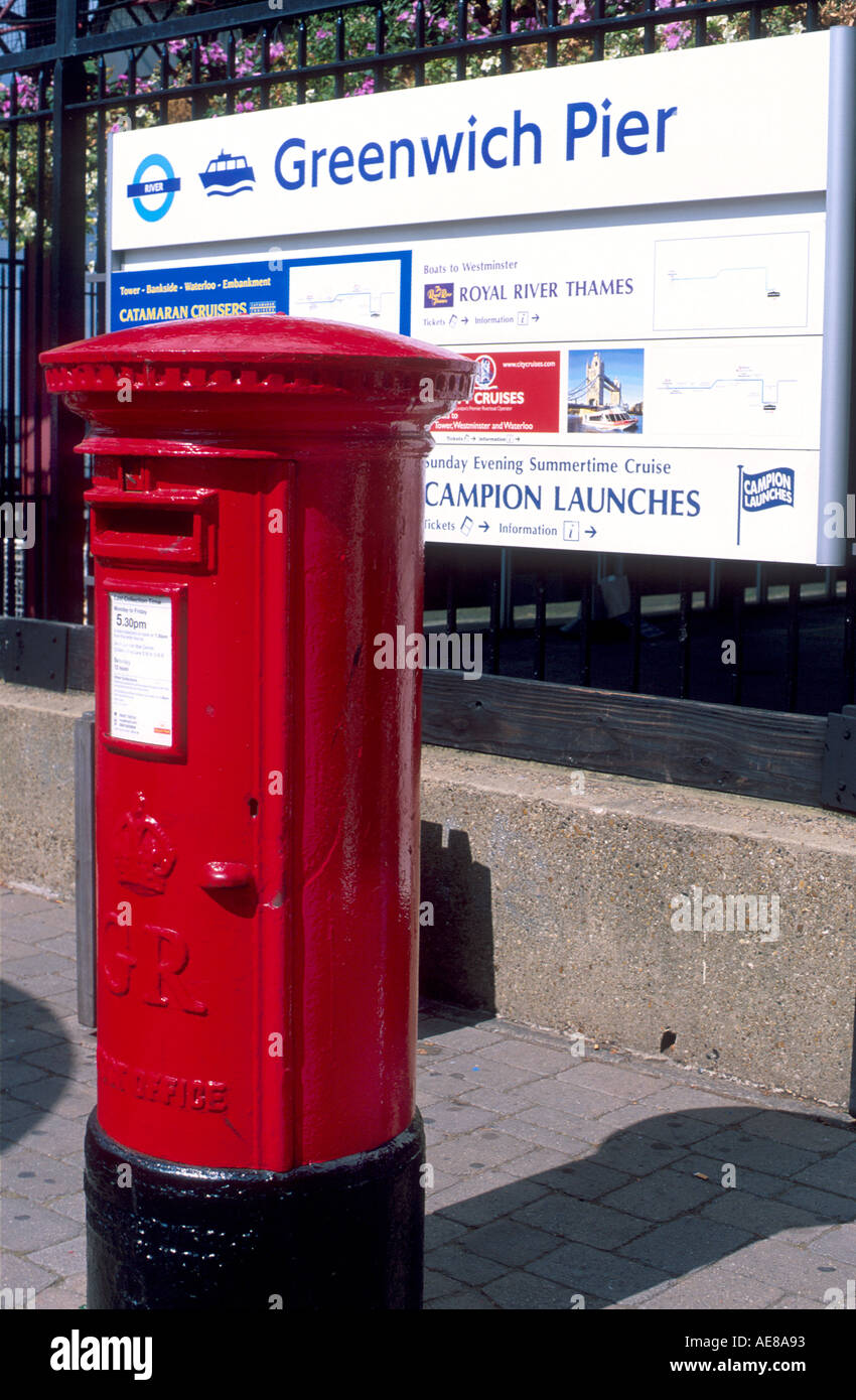 British mail box in London Stock Photo - Alamy