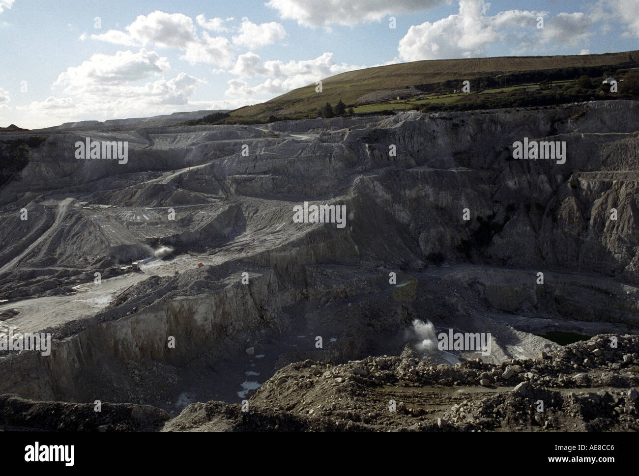 China clay extraction hi-res stock photography and images - Alamy