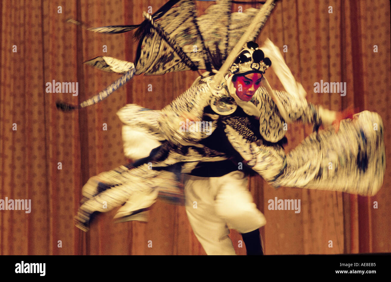 The peking opera hi-res stock photography and images - Alamy