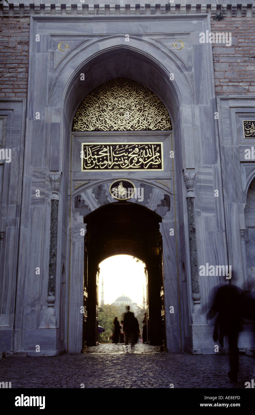 Topkapi palace entry hi-res stock photography and images - Alamy