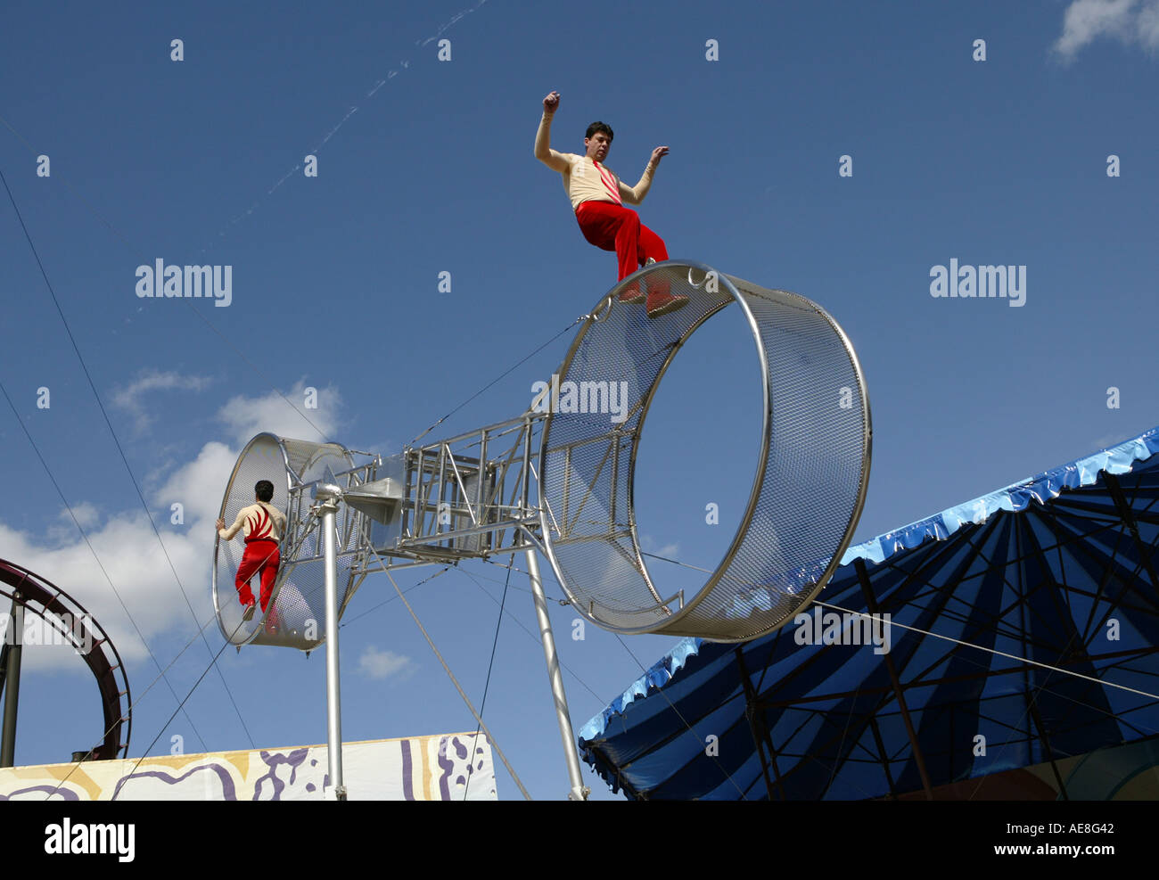 Blindfold stunt hi-res stock photography and images - Alamy