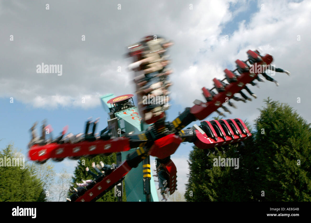 Samurai ride attraction at Thorpe Park, Surrey, United Kingdom Stock ...