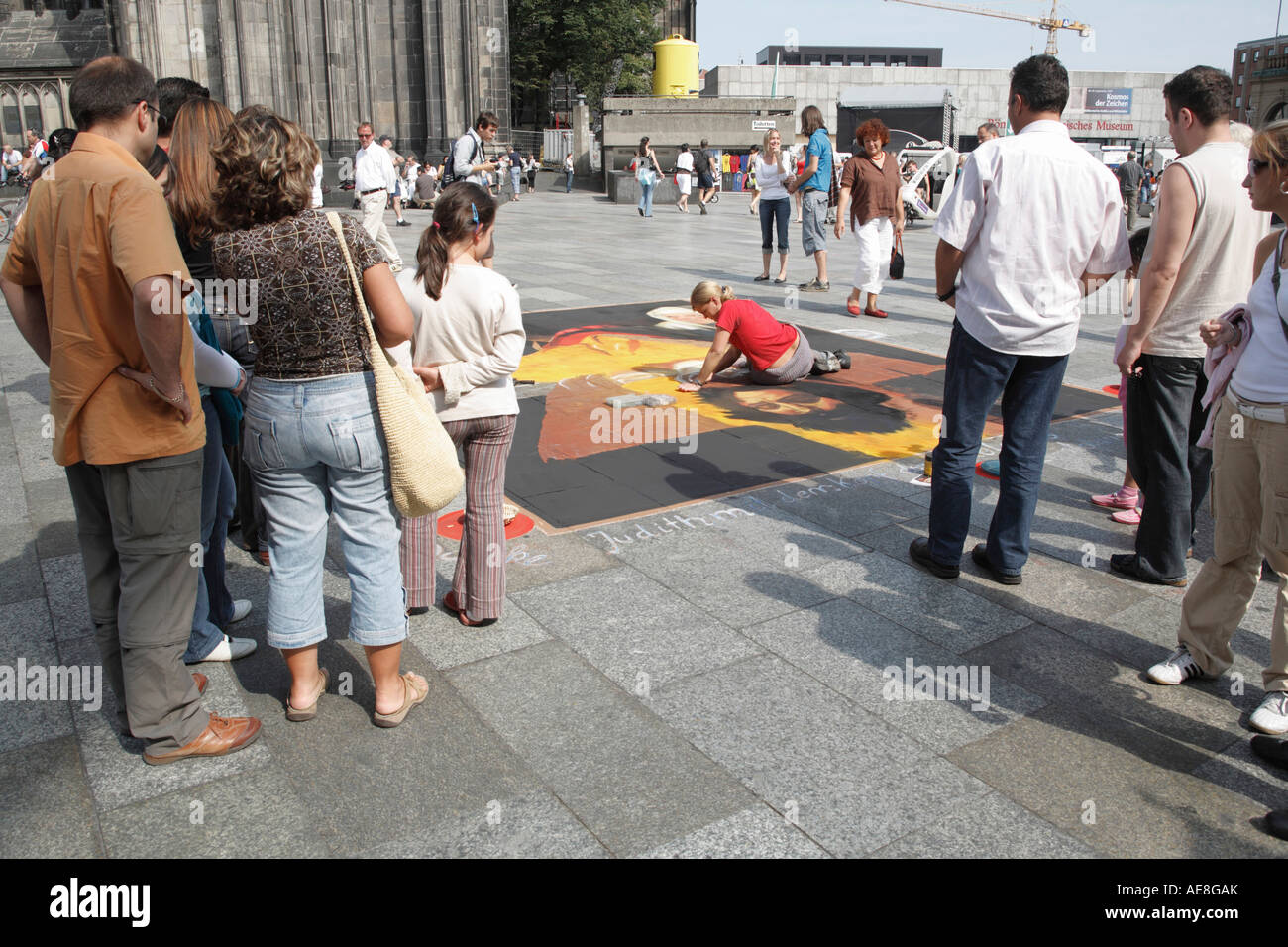 pavement painter working infront of cologne cathedral cologne ...