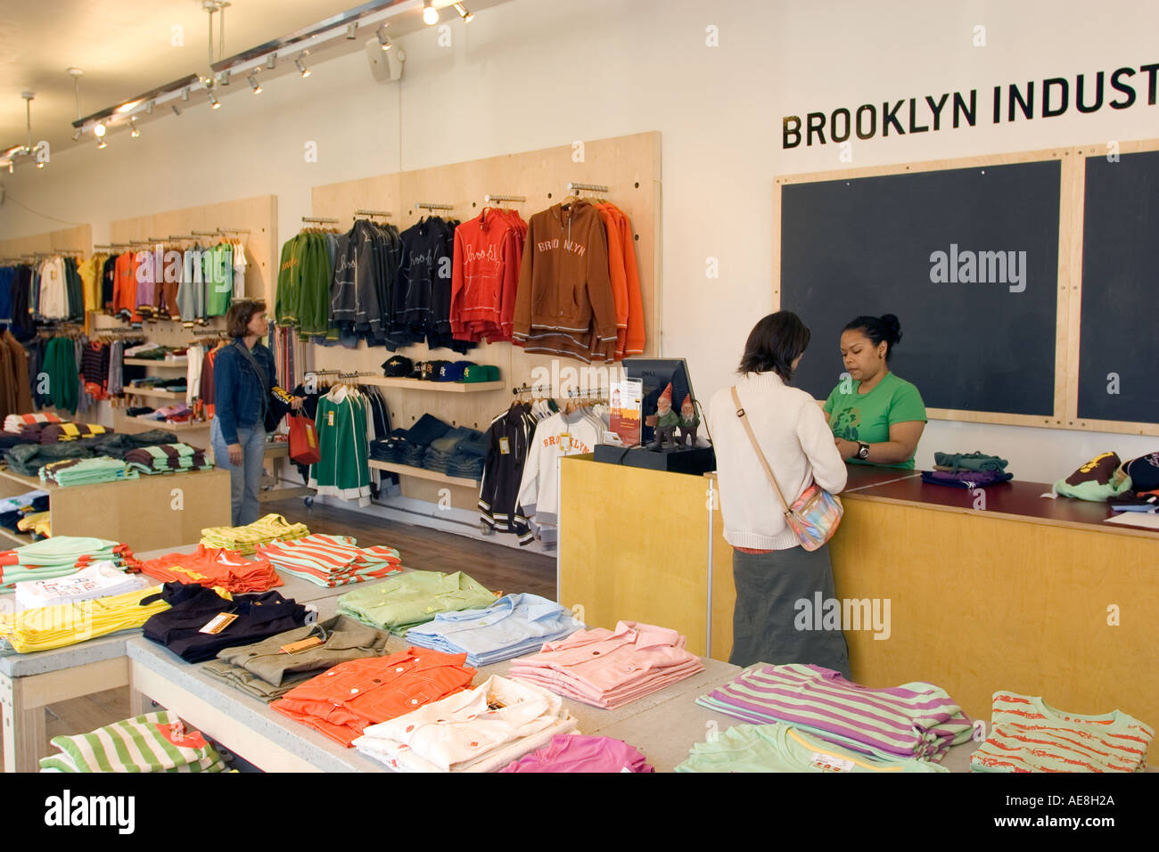 The Popular Brooklyn Industries clothing shop on Smith street Brooklyn ...